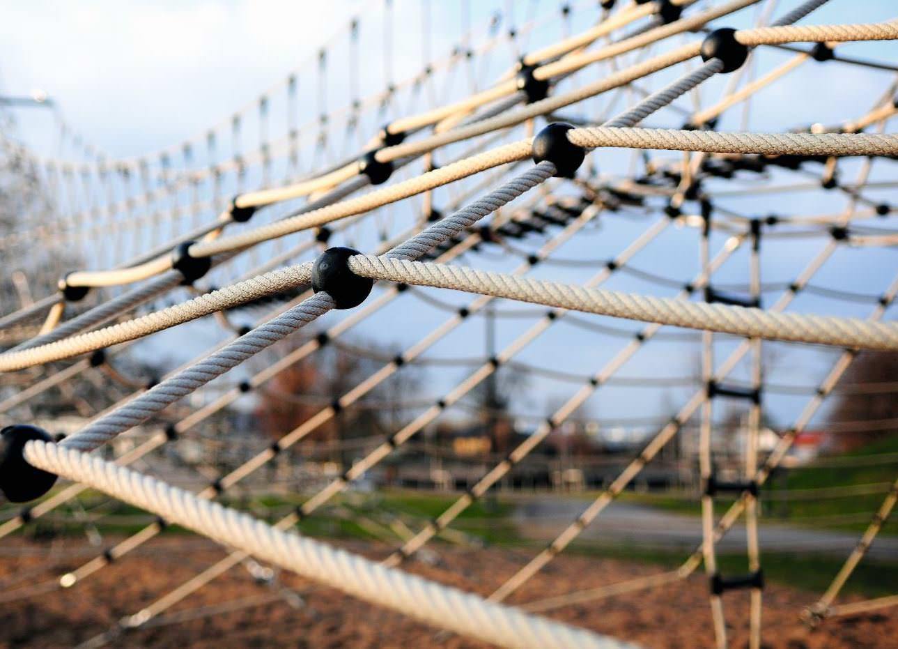 Kletternetz (DIN EN 1176) nach Maß | Schutznetze24