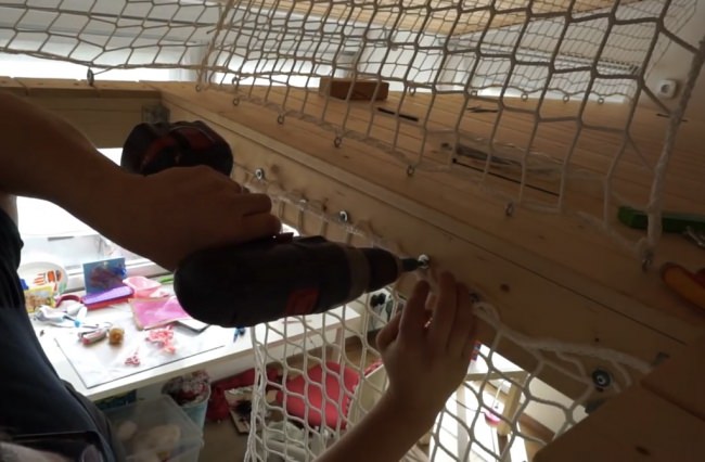 Custom-Made Bunk Bed Safety Net by the m² | Safetynet365